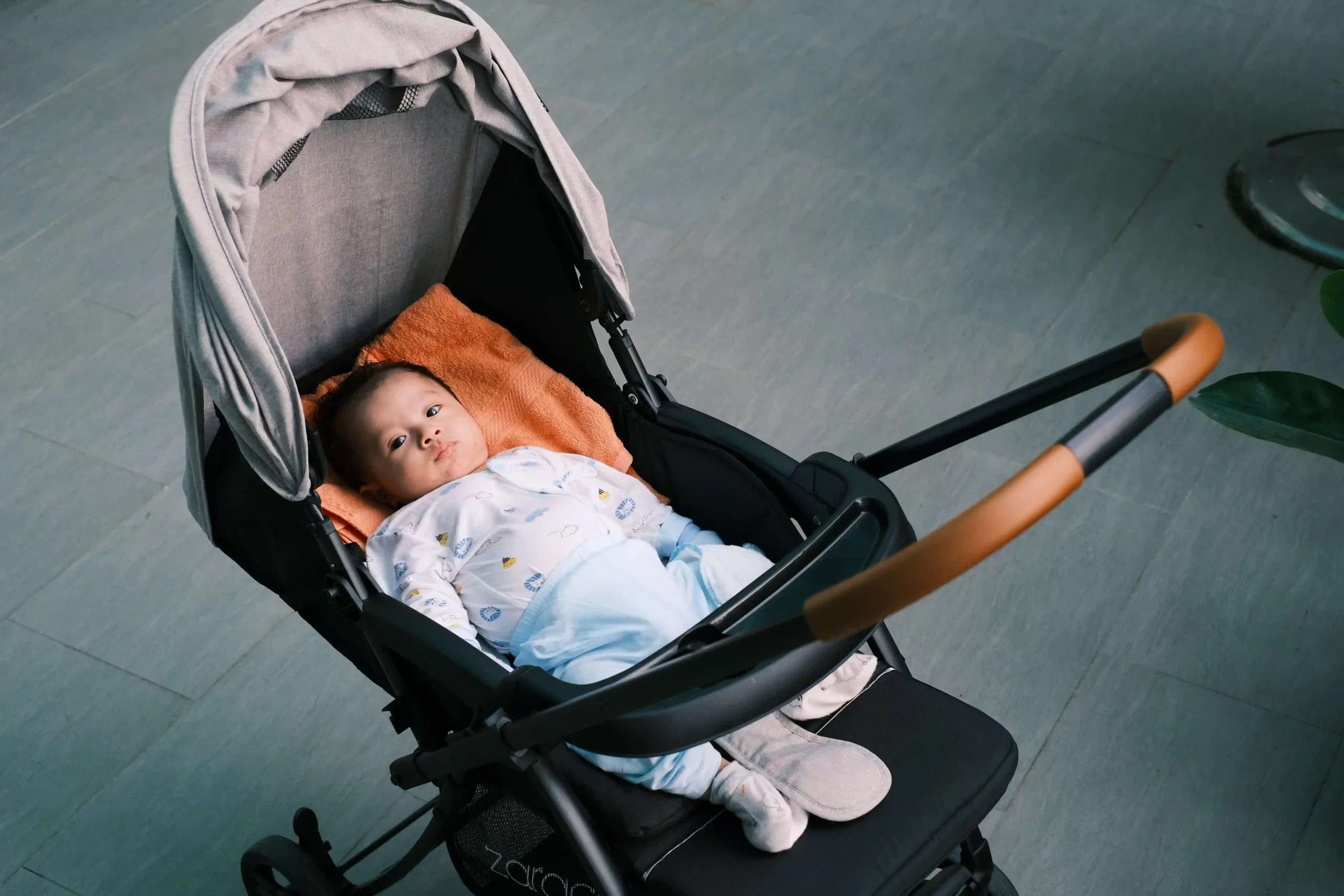 Mau Stroller Awet? Simak Cara Merawat Stroller Bayi dan Membersihkannya ...