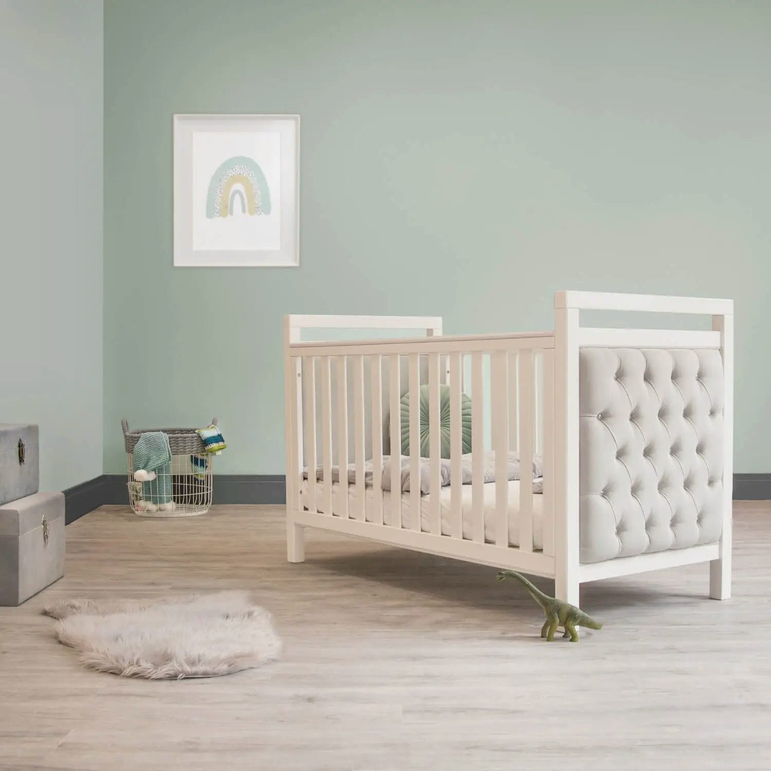 11 Rekomendasi Box Bayi Terbaik Tahun Ini, Aman dan Nyaman